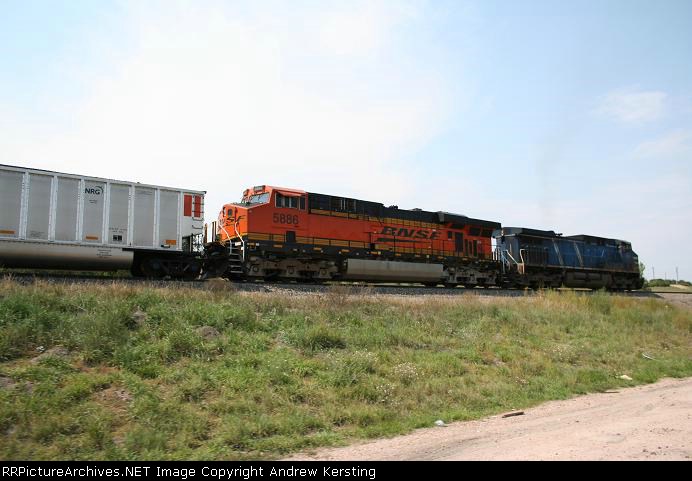 BNSF 5886